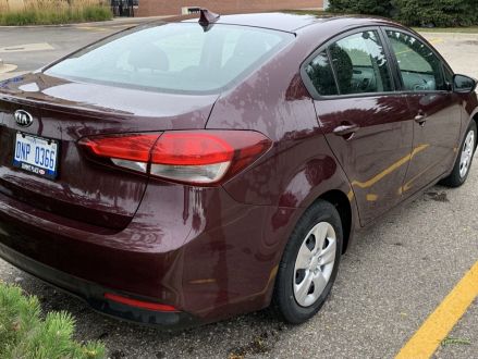 Excellent condition Maroon 2018 Kia Forte in East Detroit, Michigan